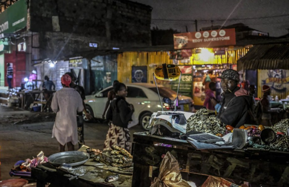 Paraffin lamps go out across Africa, thanks to solar | Solar Now